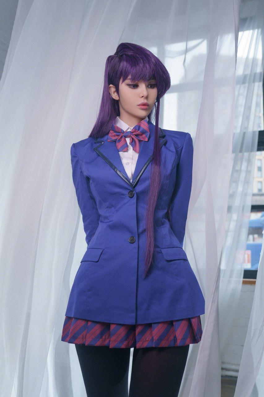 Ce cosplayer de Komi-san va voler votre cœur - Funeral For A Manga